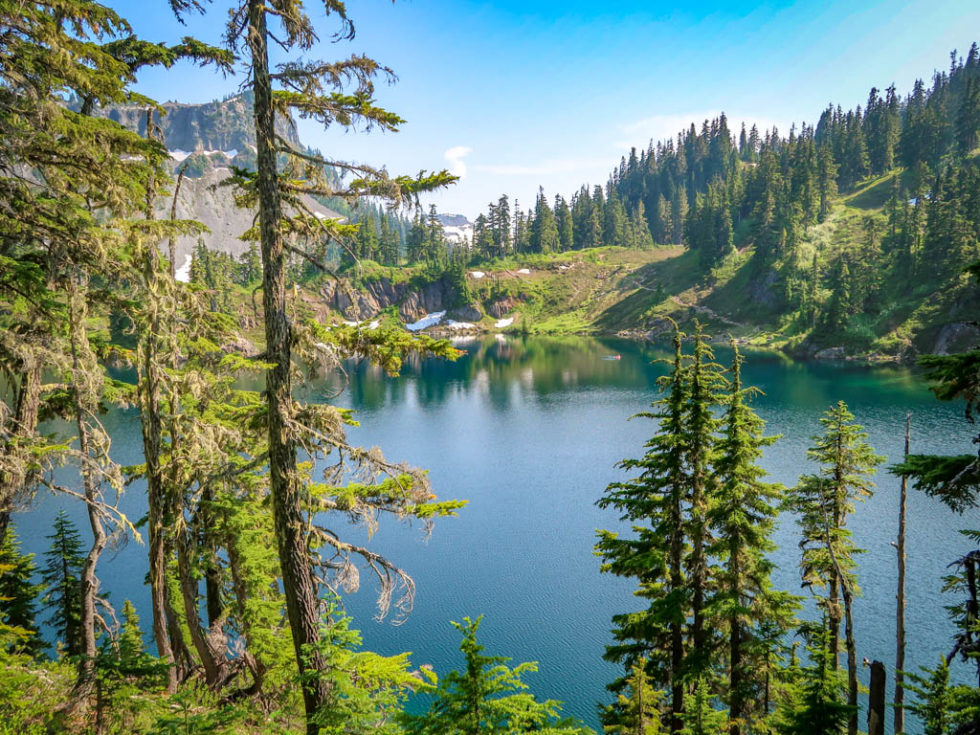 How to Hike the Spectacular Chain Lakes Loop at Mount Baker